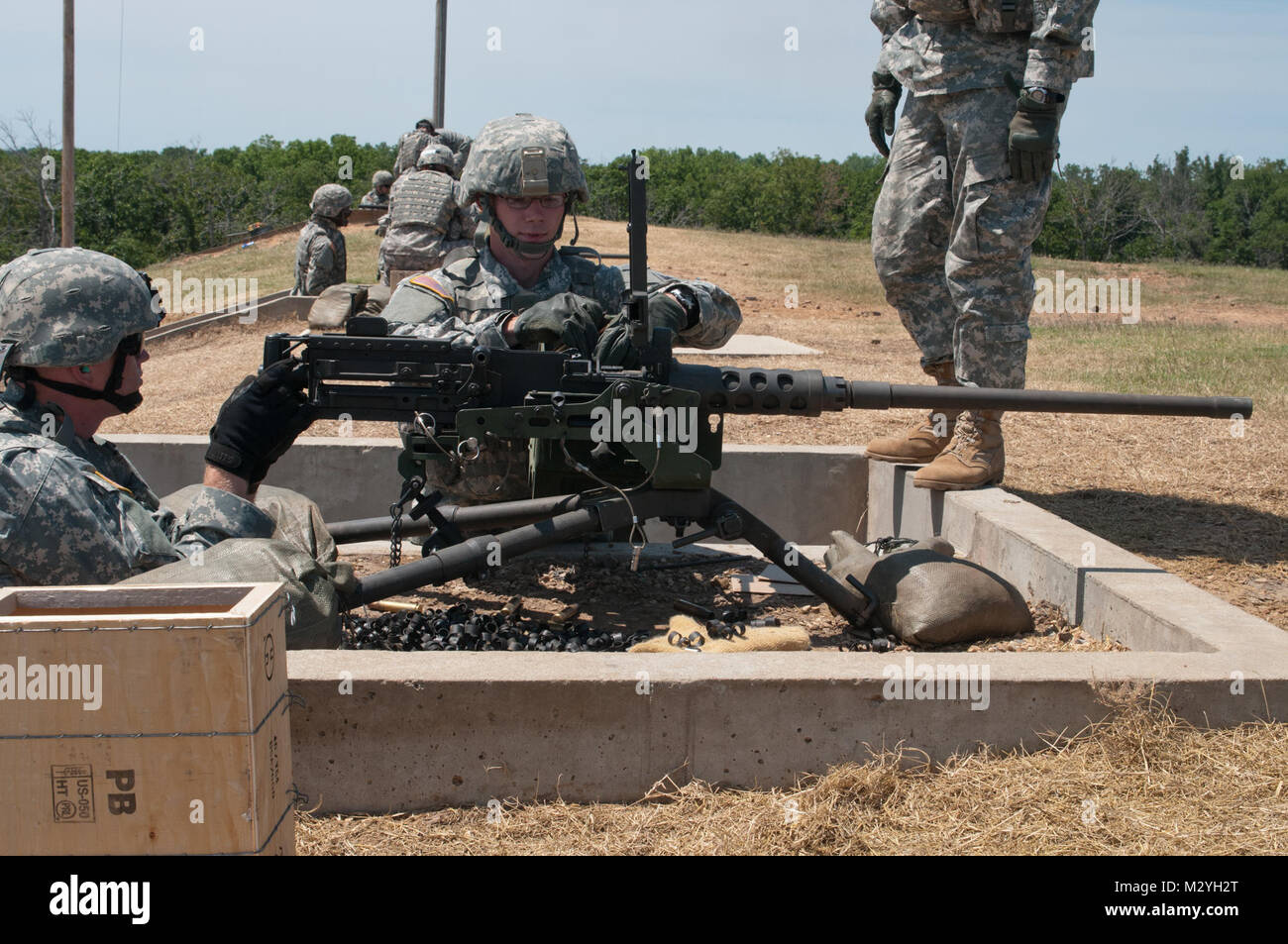 Politics war conflict military soldier weapon machine gun hi-res stock ...