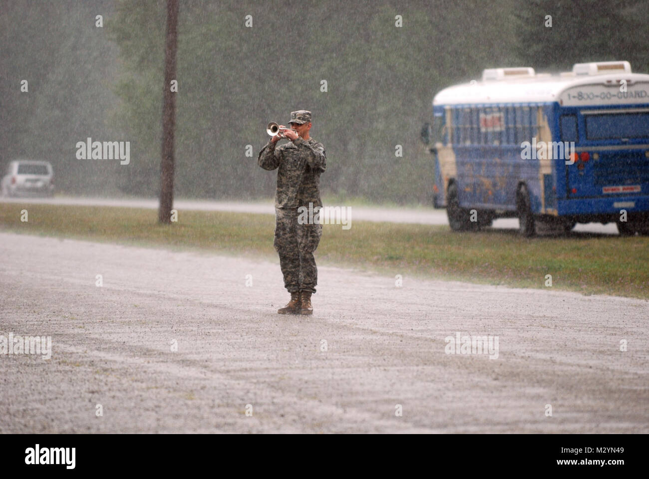 Soldier plays taps memorial hi-res stock photography and images - Alamy