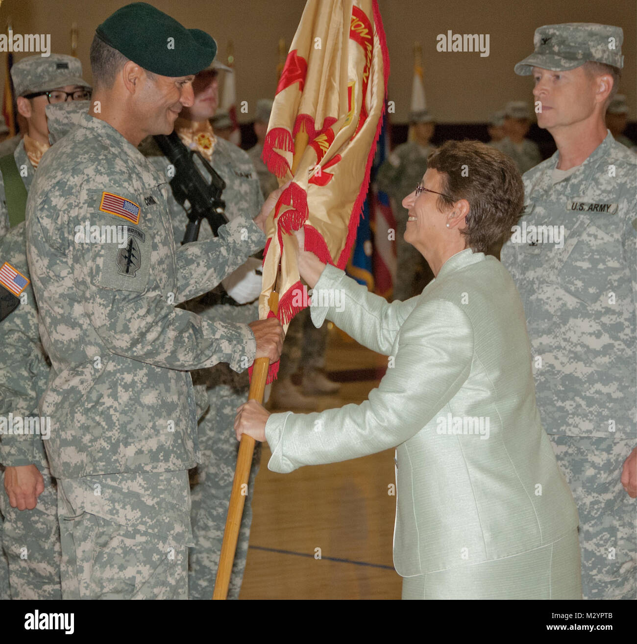 Ms. Zedalis welcomes new Humphreys Commander by Army IMCOM-Pacific ...