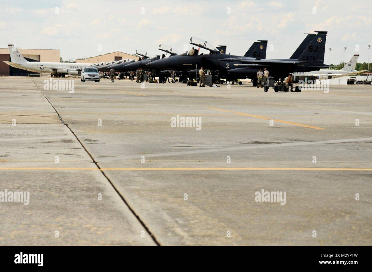 Flightline by Georgia National Guard Stock Photo - Alamy