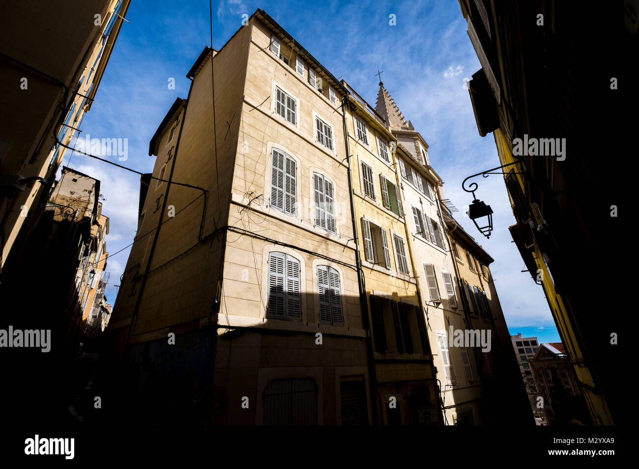 Le panier neighborhood in marseille hi-res stock photography and images ...