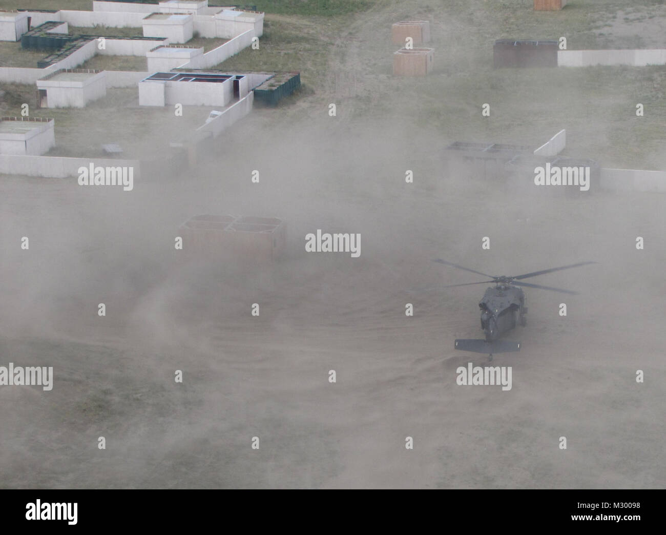 Georgia Army National Guard Blackhawk conducts a dust landing by ...