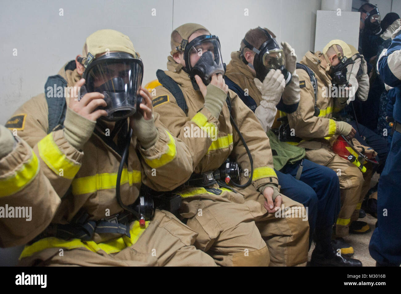 Exercise navy gas masks hi-res stock photography and images - Alamy