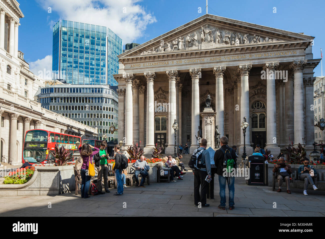 Bank of england building hi-res stock photography and images - Alamy