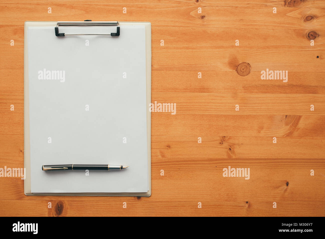 Letterhead paper blank hi-res stock photography and images - Alamy
