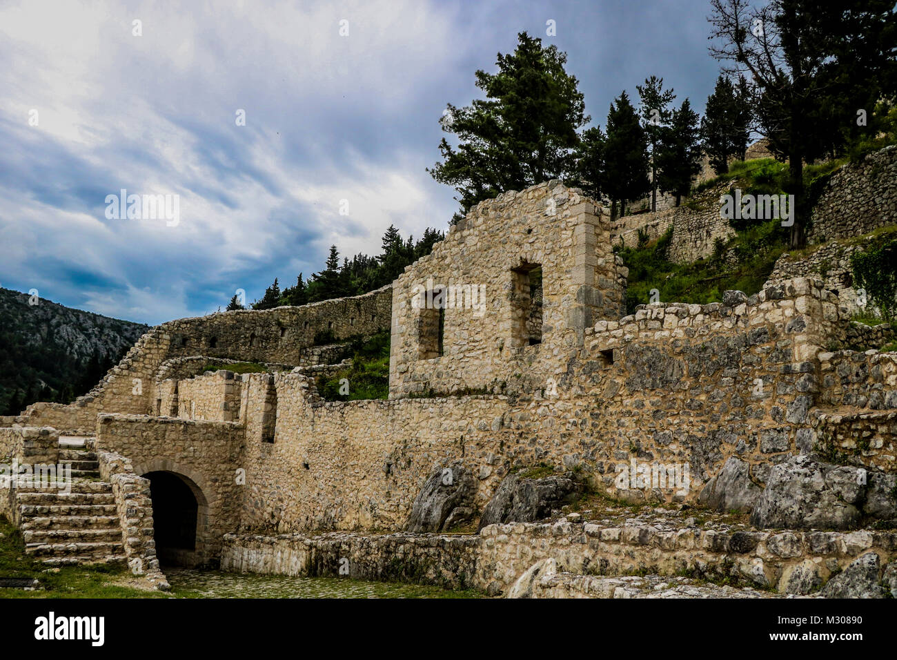 Castle shoot hi-res stock photography and images - Alamy