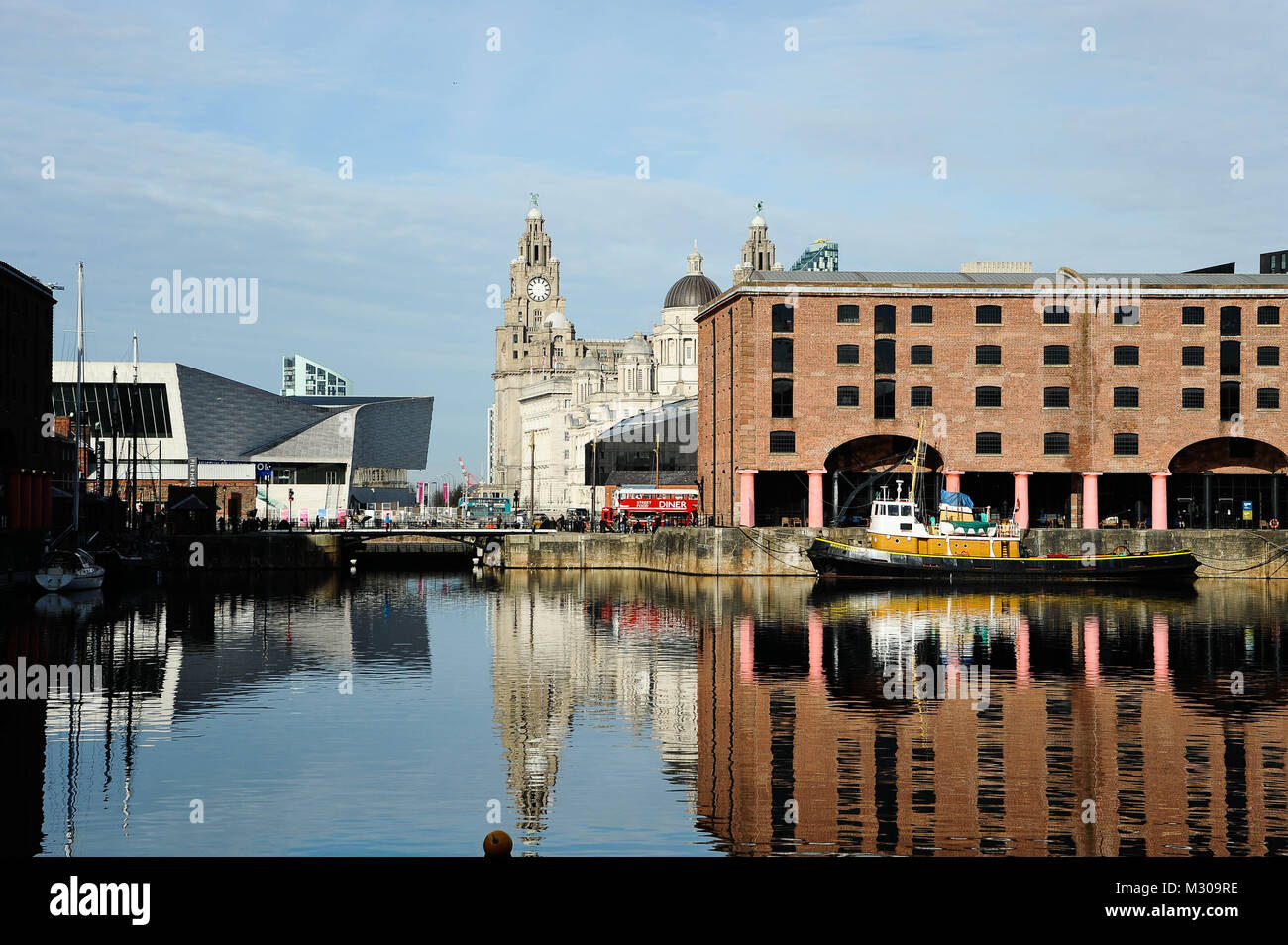 Pictures of Liverpool Stock Photo - Alamy