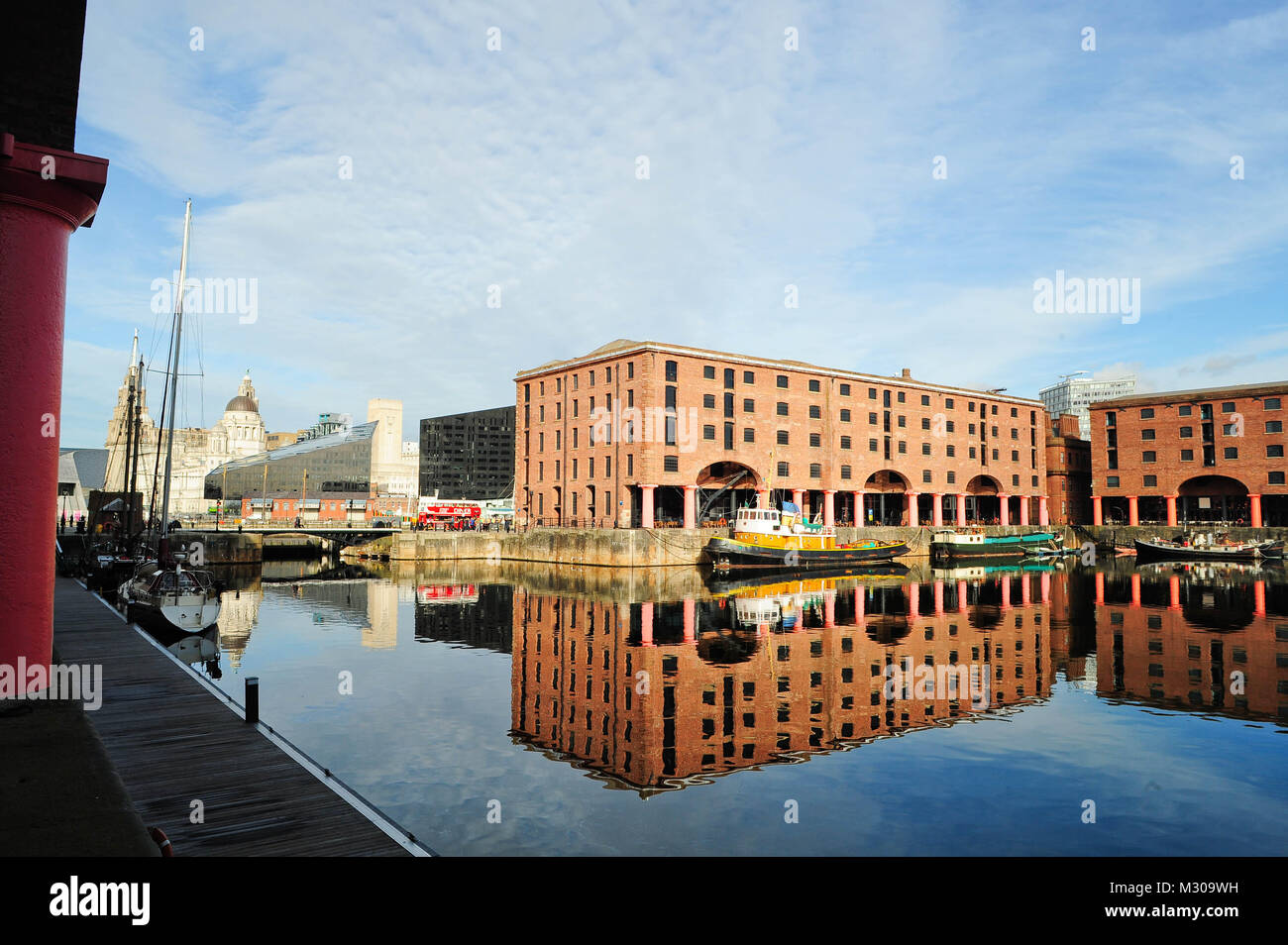 Pictures of Liverpool Stock Photo - Alamy