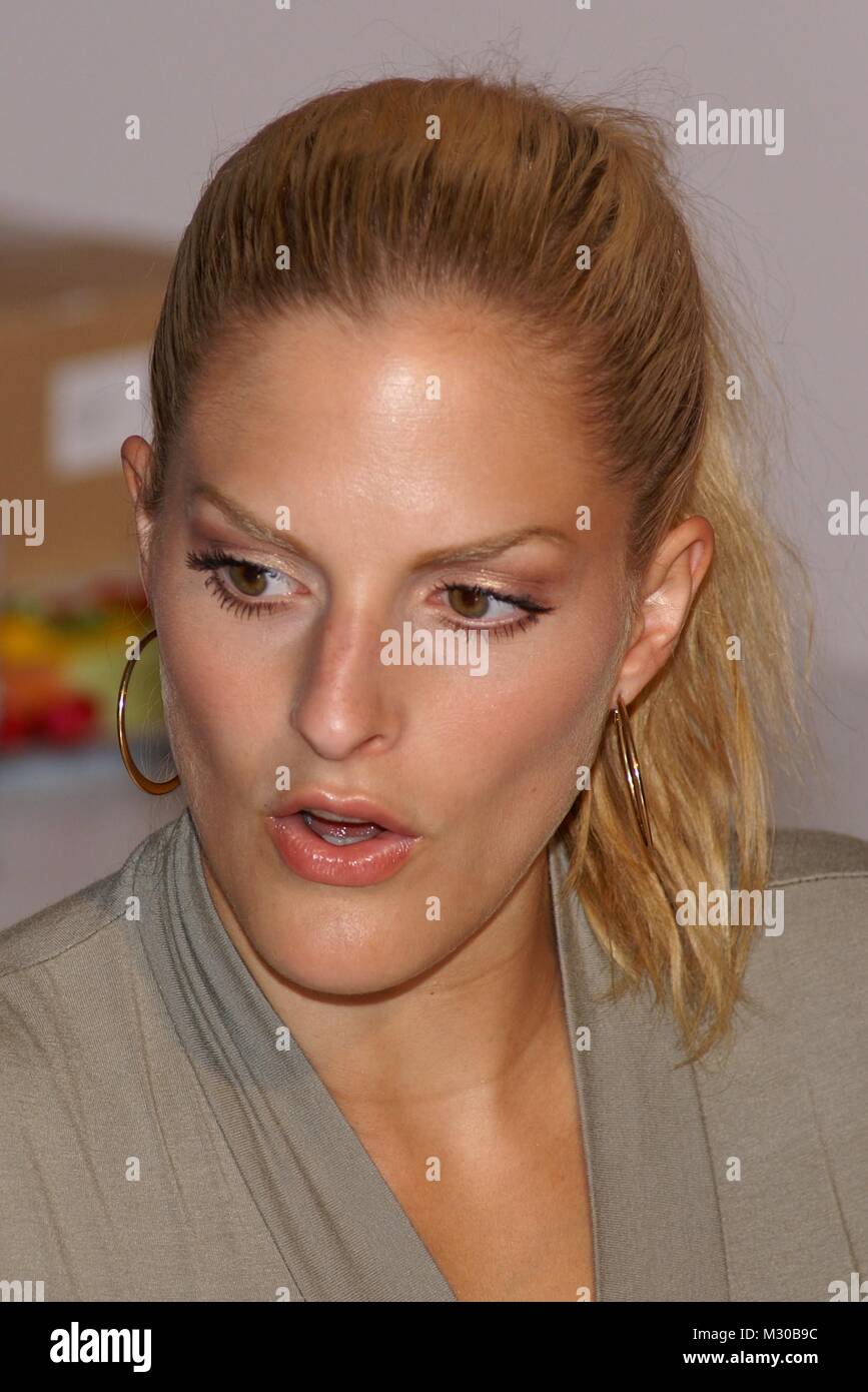 Sandy molling hi-res stock photography and images - Alamy