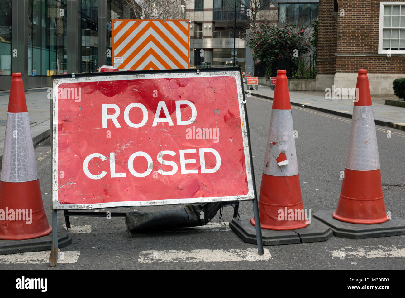 Roadworks zone hi-res stock photography and images - Alamy