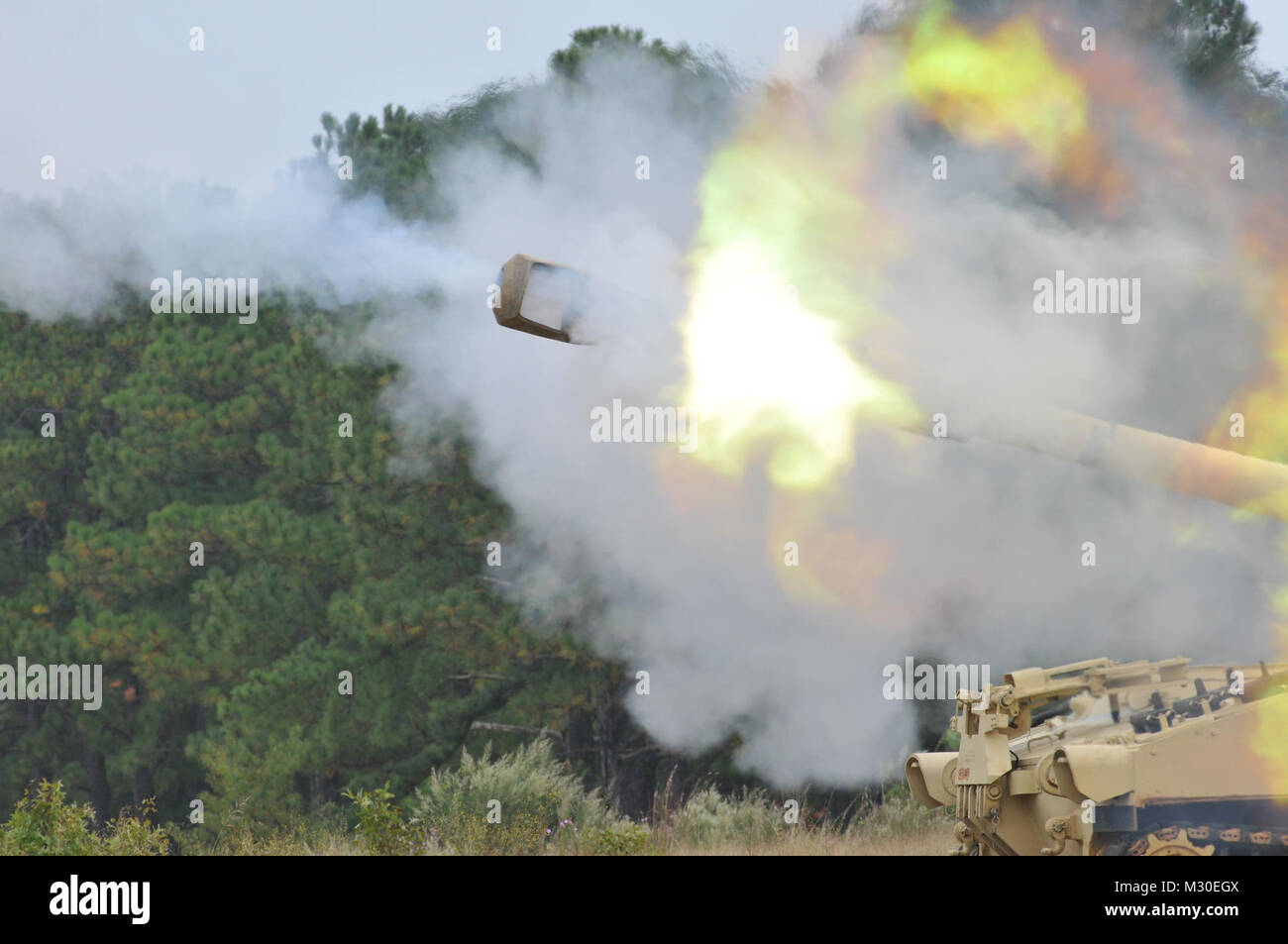 Field Artillery Training by The National Guard Stock Photo - Alamy