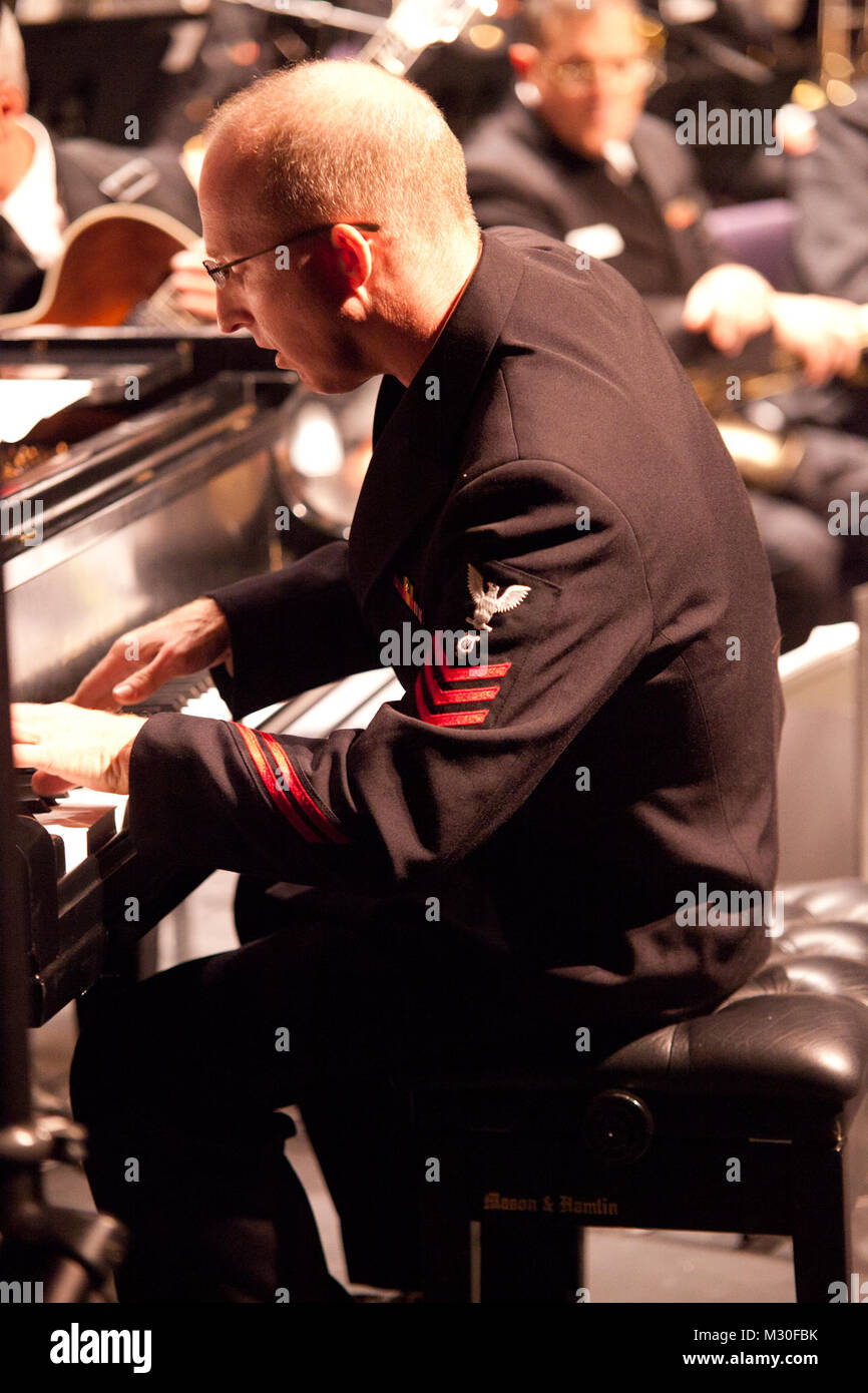 Dan lamaestra hi-res stock photography and images - Alamy