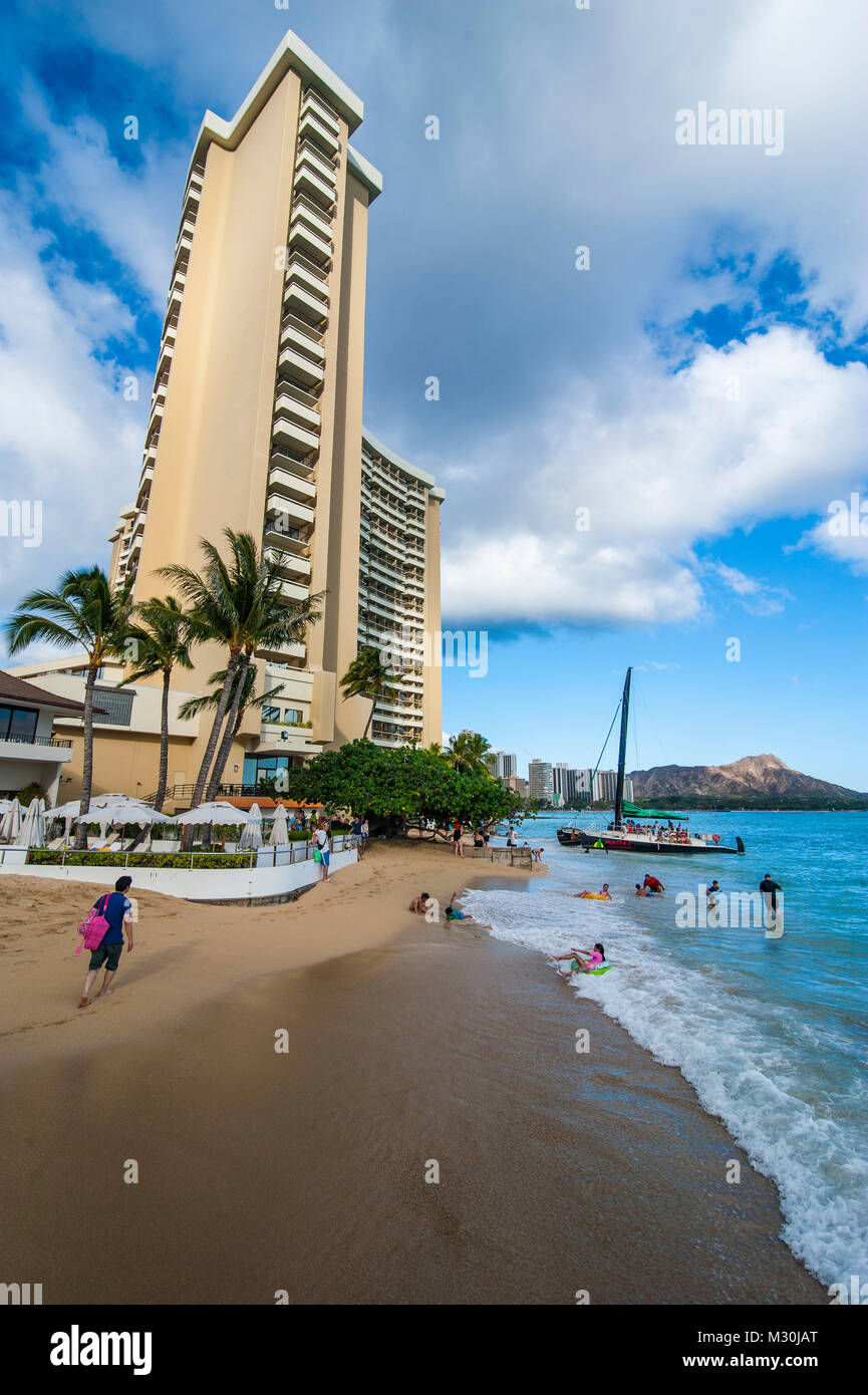 High rise hotels on Waikiki Beach, Oahu, Hawaii Stock Photo - Alamy