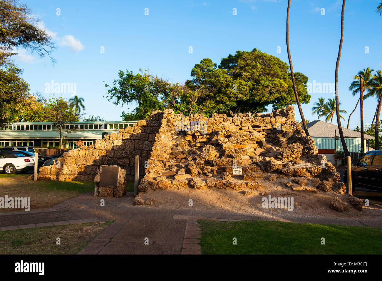 Old lahaina fort hi-res stock photography and images - Alamy