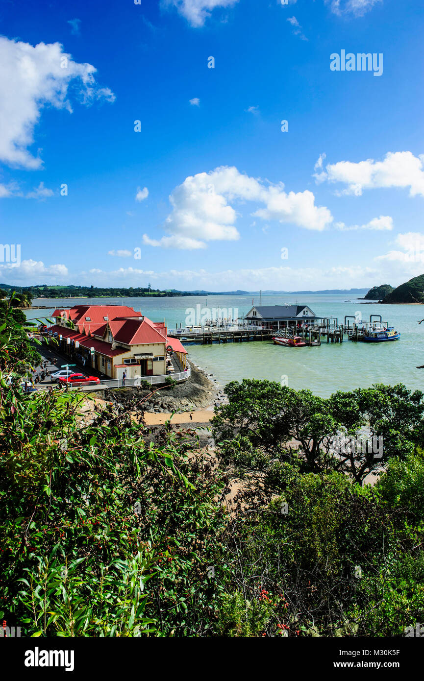 Bay of islands new zealand paihia hi-res stock photography and images ...