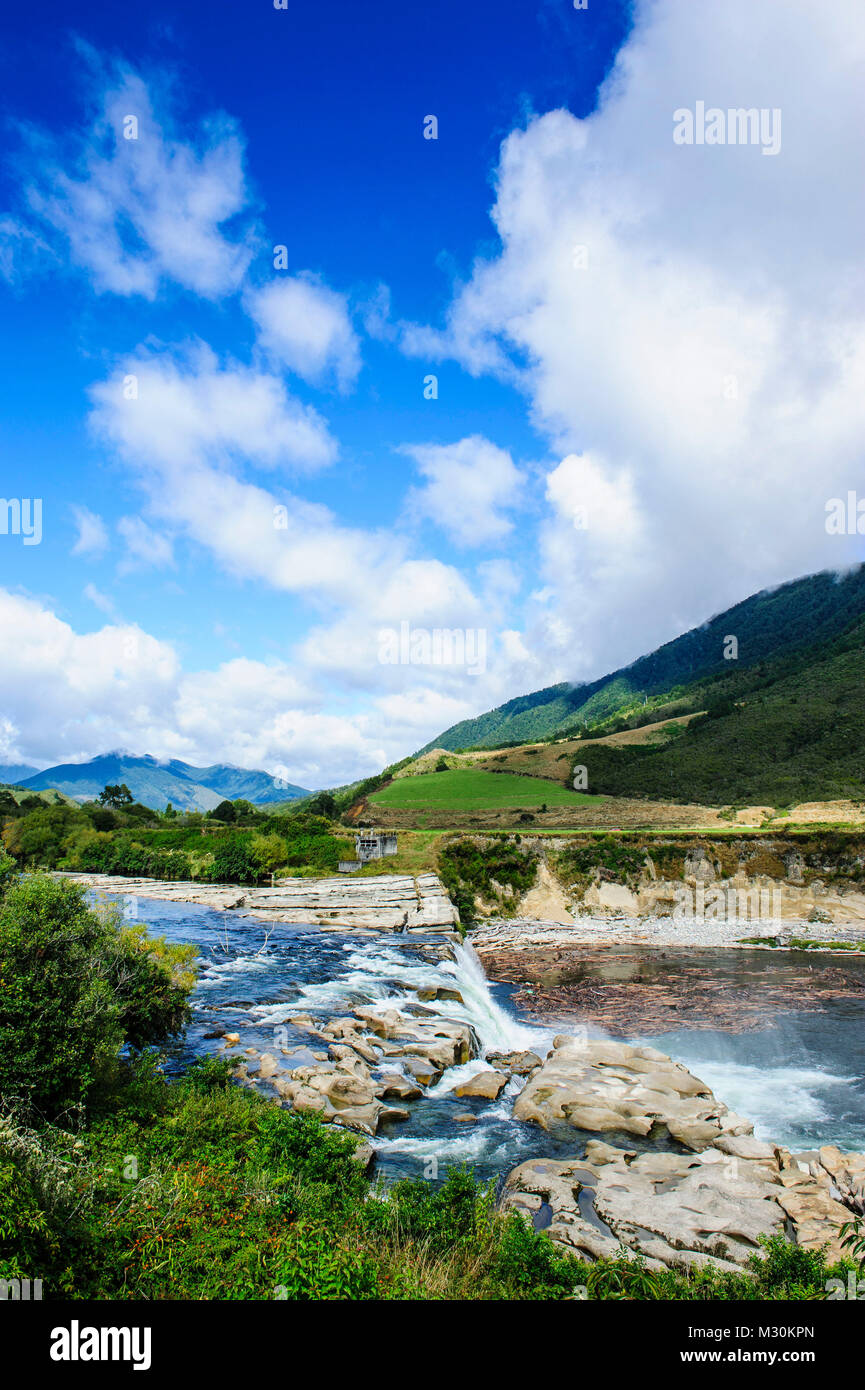 Lewis pass hi-res stock photography and images - Alamy