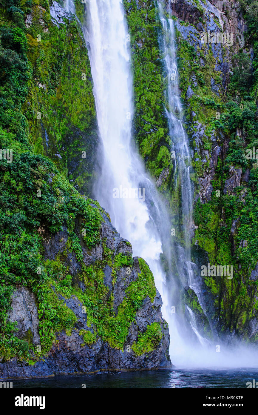 Large Waterfall Sounds