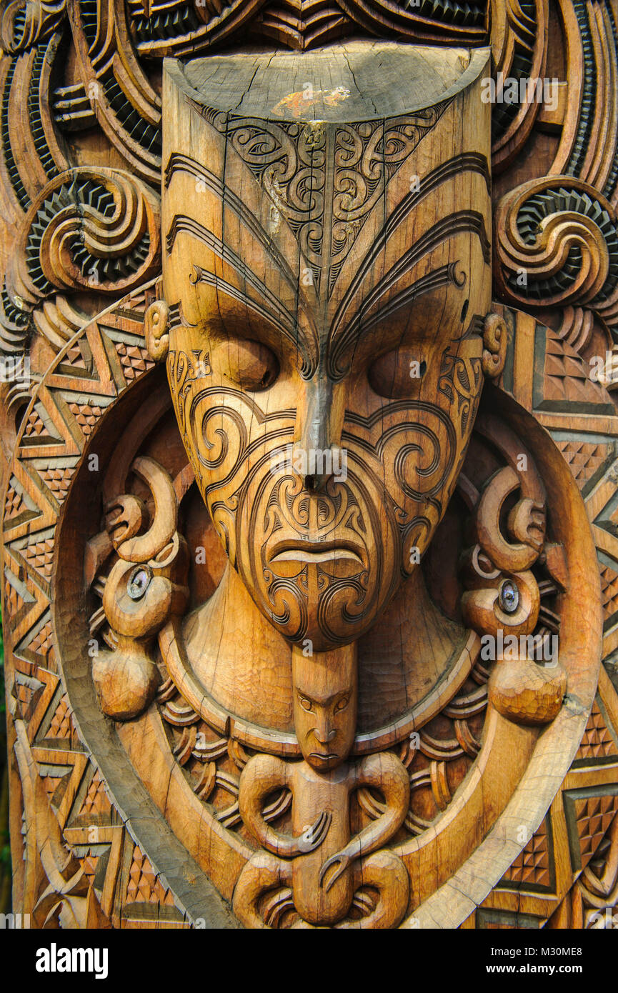 Maori mask new zealand hi-res stock photography and images - Alamy