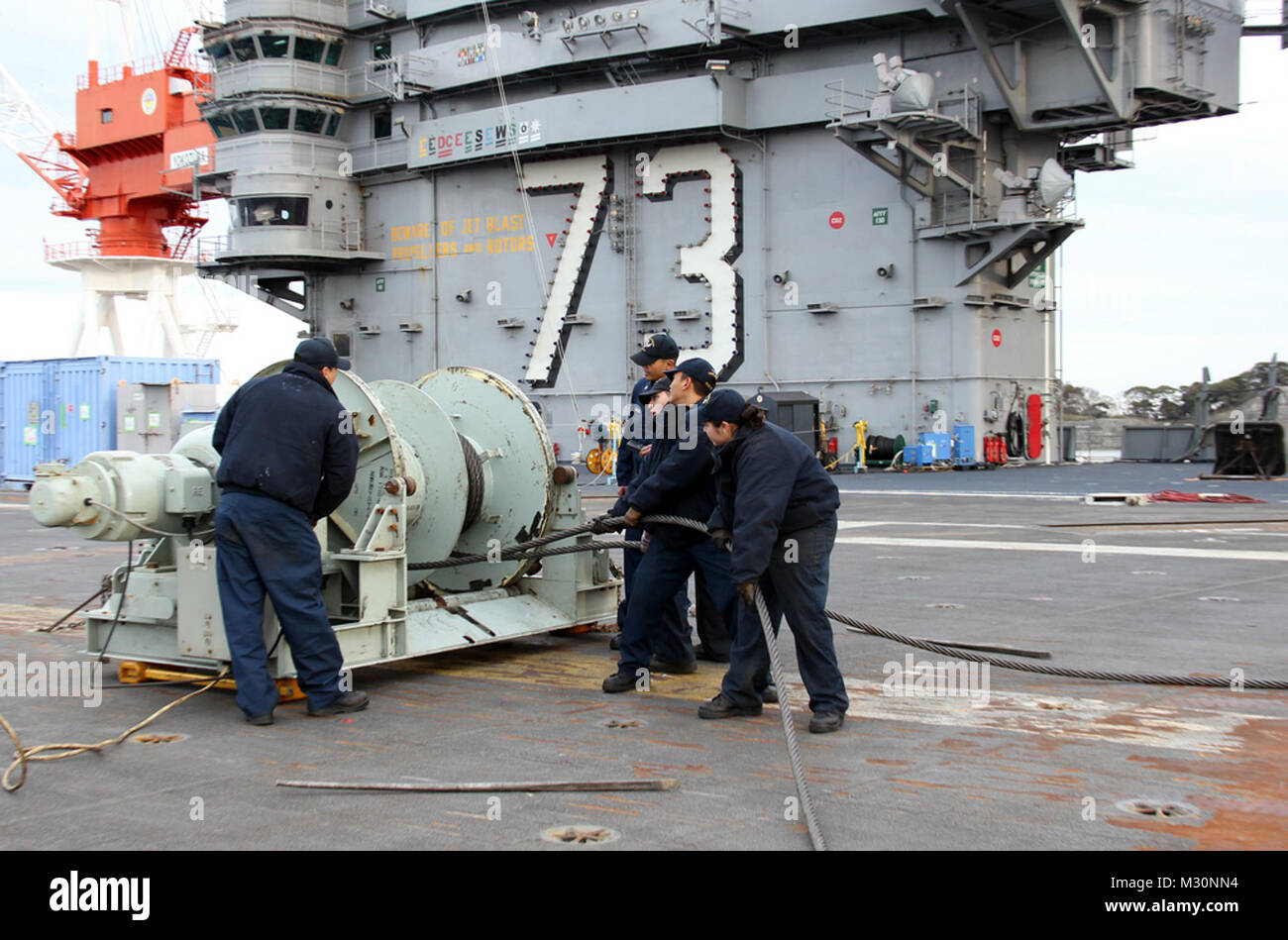 Arresting gear engine hi-res stock photography and images - Alamy