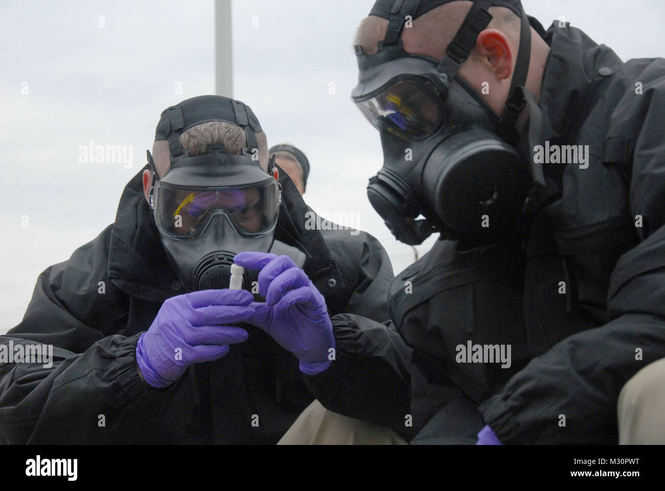 Army Sergeants Steven Proulx and Mike Wall, from the 1st Civil Support ...