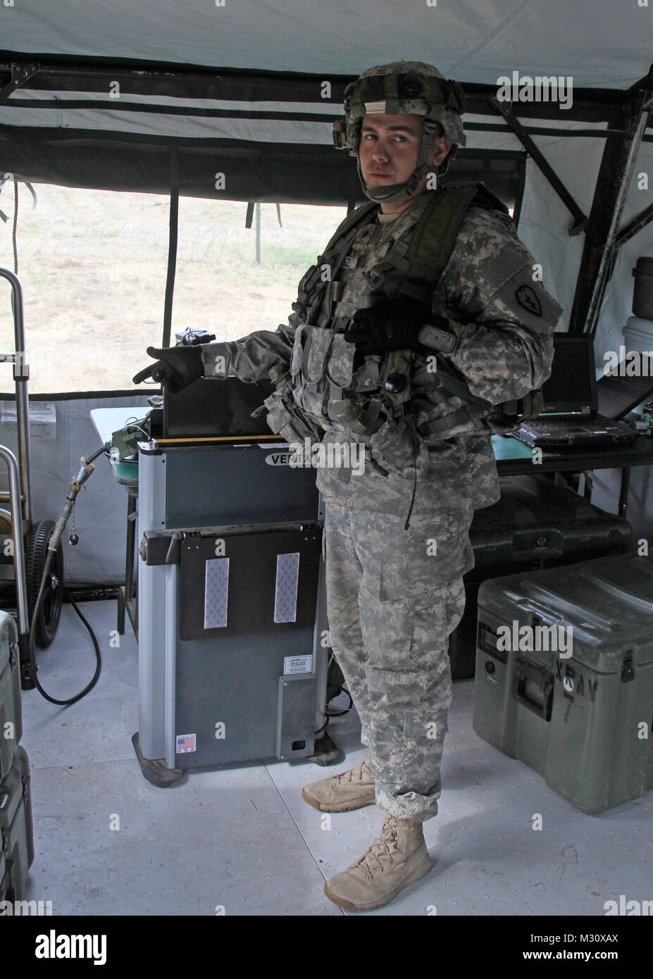 Ray 1 field set hi-res stock photography and images - Alamy