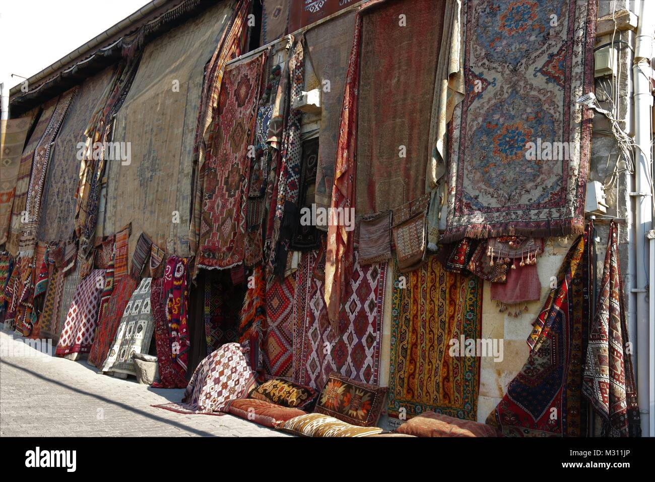 Carpet shop cappadocia turkey hi-res stock photography and images - Alamy