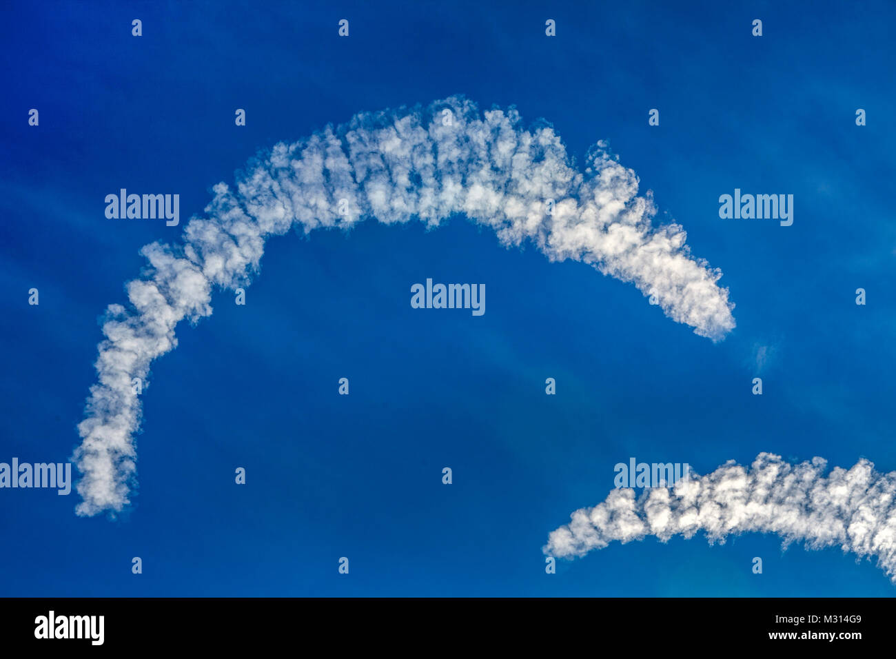 Crescent shape hi-res stock photography and images - Alamy