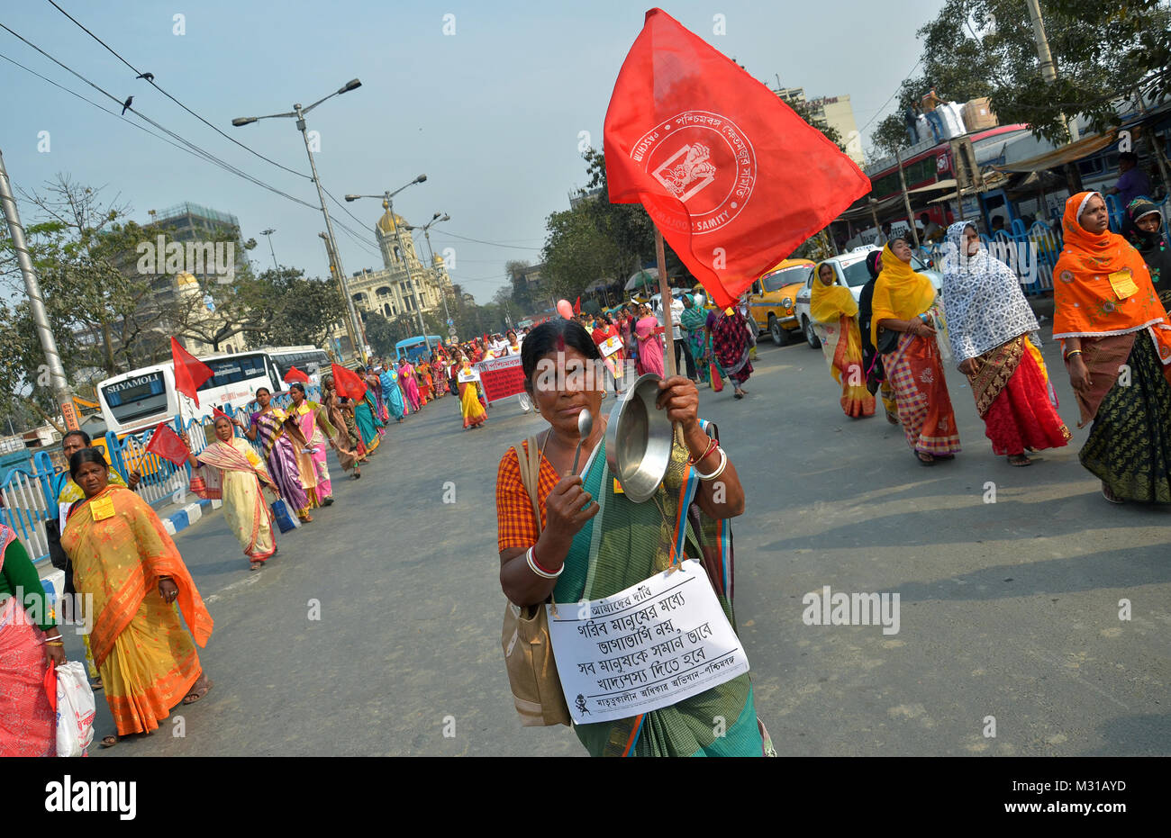Kolkata, India. 08th Feb, 2018. Women workers in the unorganised sector ...