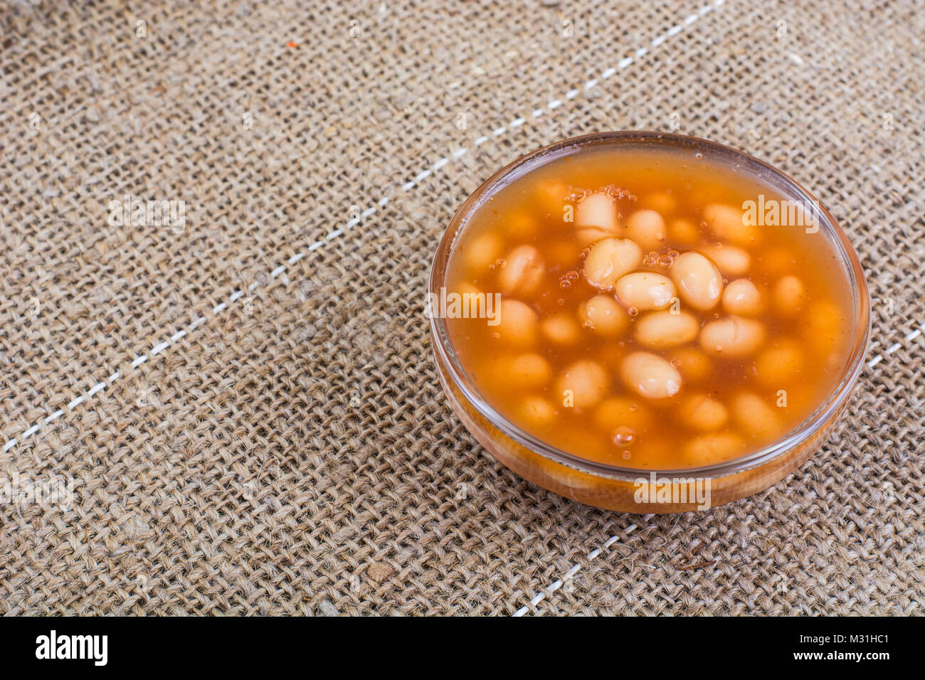 White beans in tomato sauce Stock Photo - Alamy