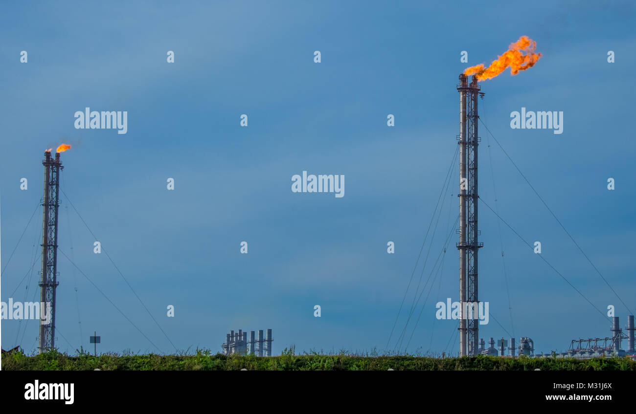 Flare stack at petroleum refinery in Port Arthur Texas Stock Photo - Alamy