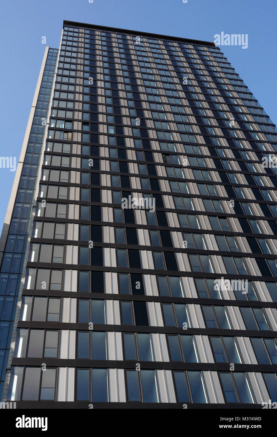 Block residential building hi-res stock photography and images - Alamy