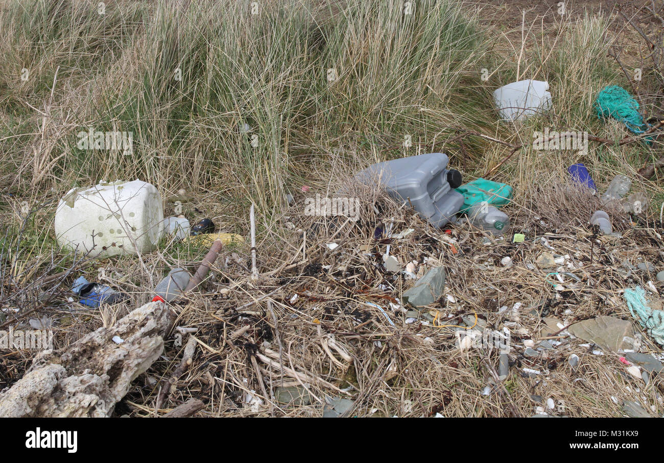 Debris washed up on a UK beach Stock Photo - Alamy