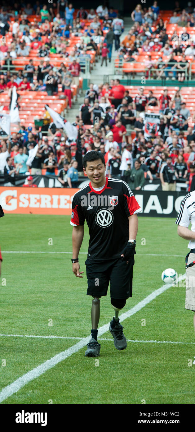 1st Lt. Jason Pak, West Point graduate who was recently critically ...