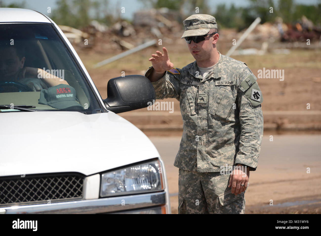 Oklahoma Army National Guardsman, Sgt Derek Fry with Scout/Sniper ...