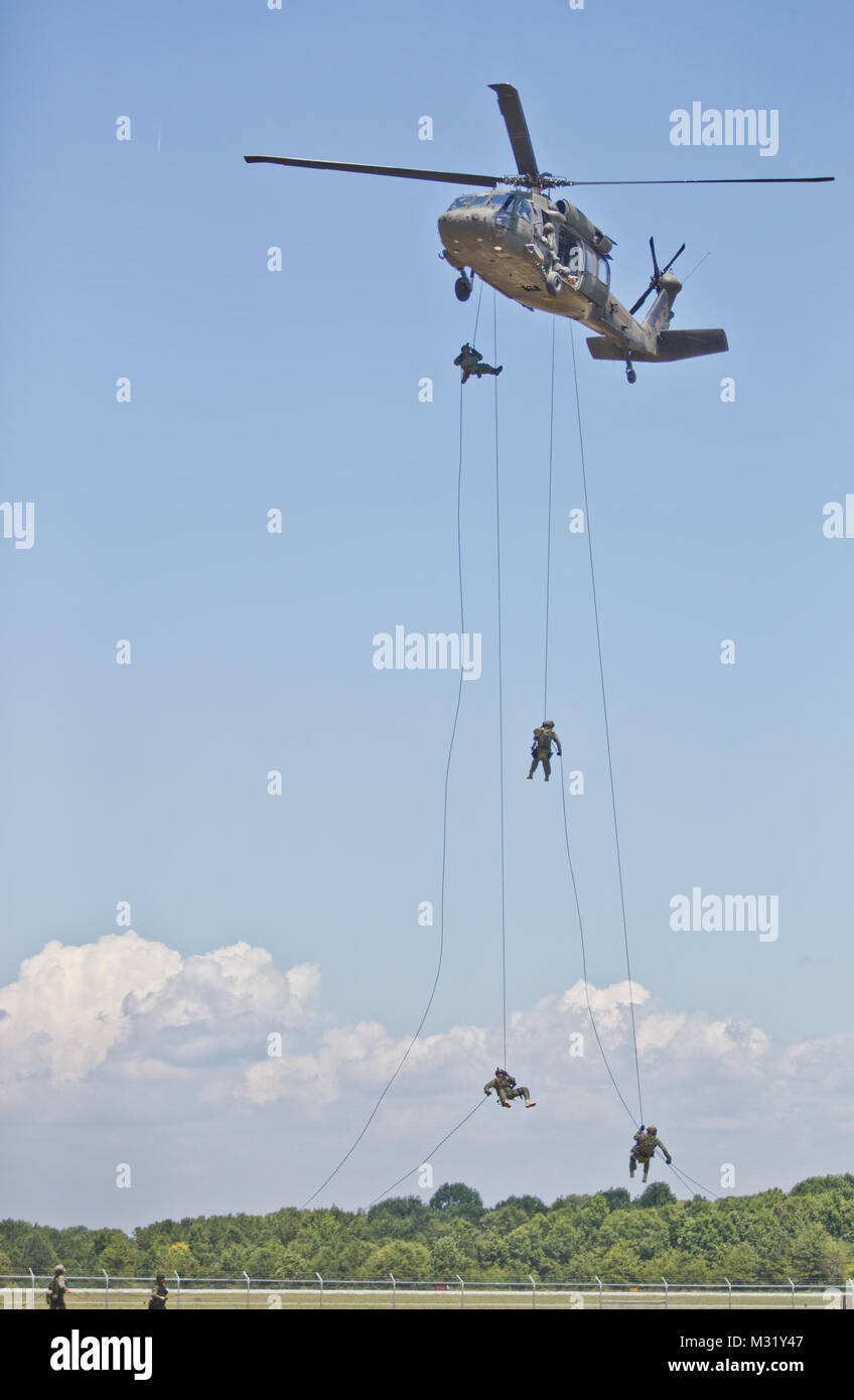 United states army special forces colonel hi-res stock photography and ...