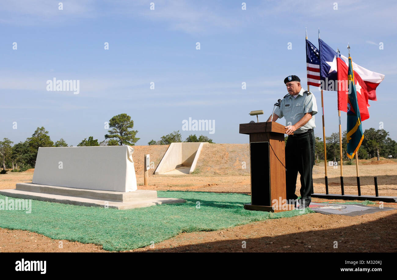 Retired Army Lt. Col. Huffman addresses friends and family at the ...