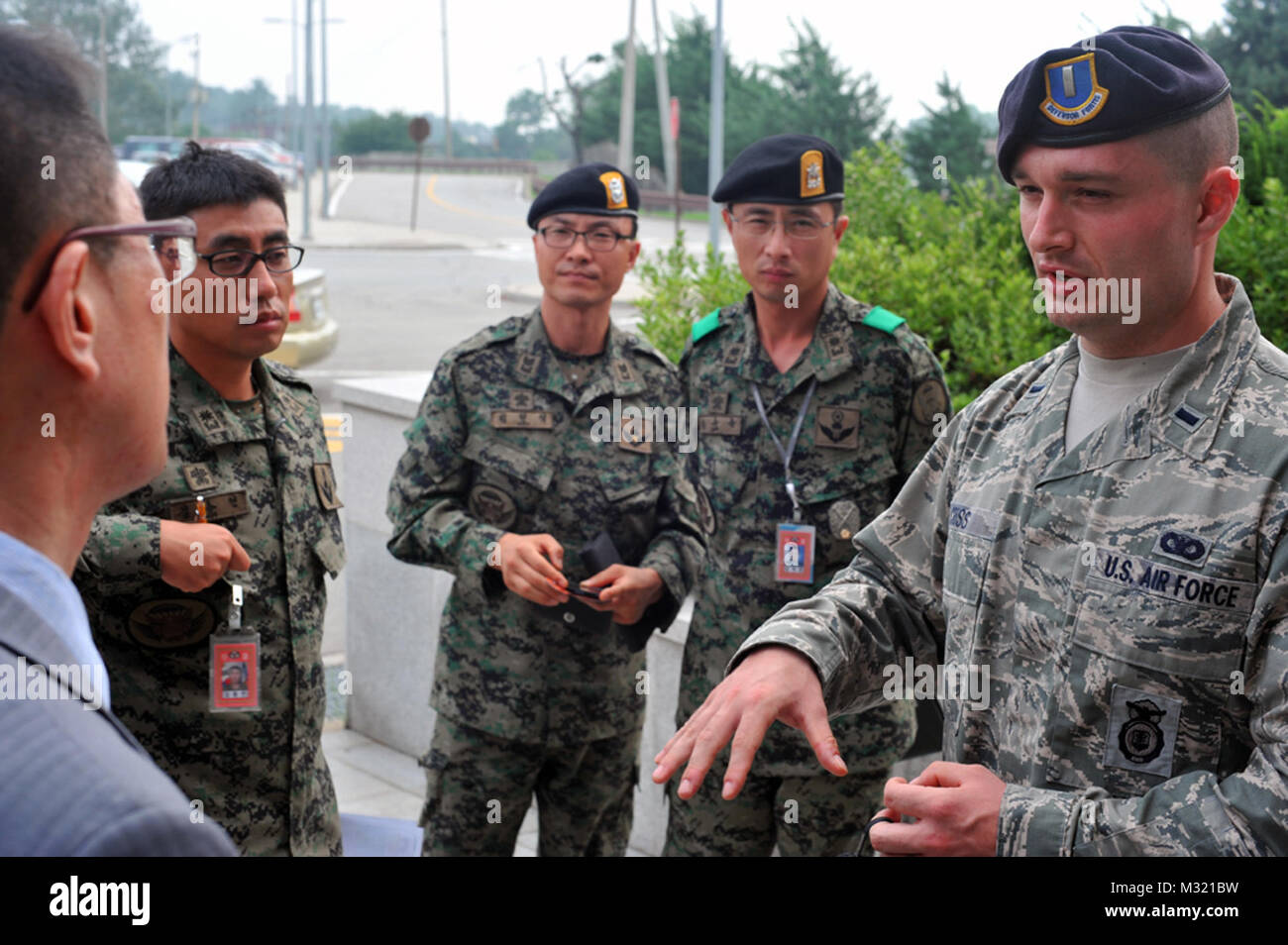 Roka army hi-res stock photography and images - Alamy