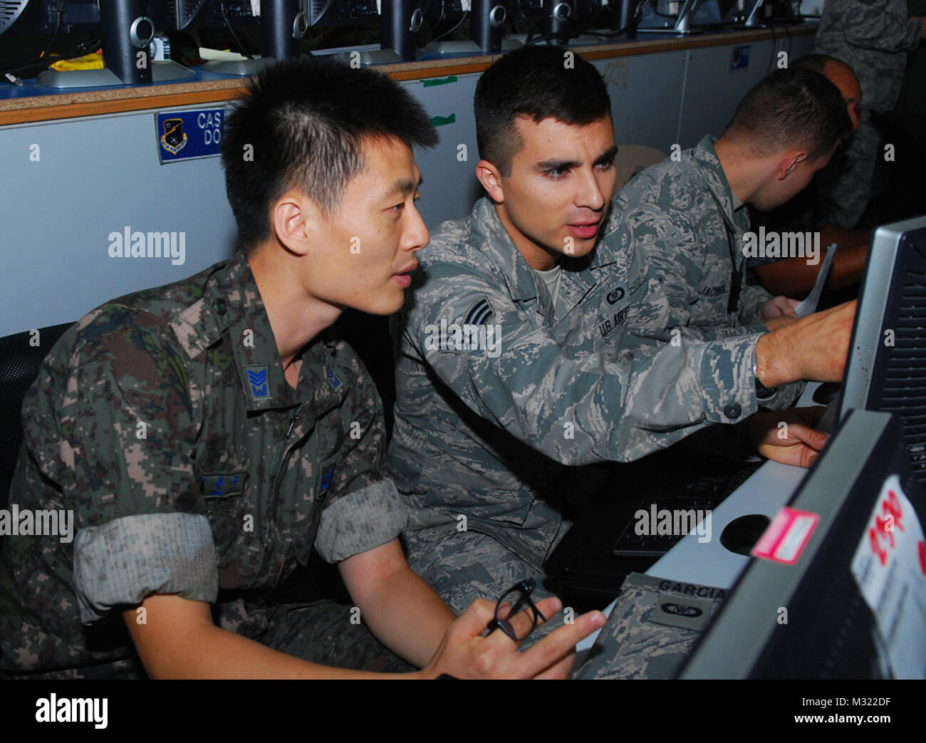 Working Side-by-Side in Korean Theater Air Control Center by #PACOM ...