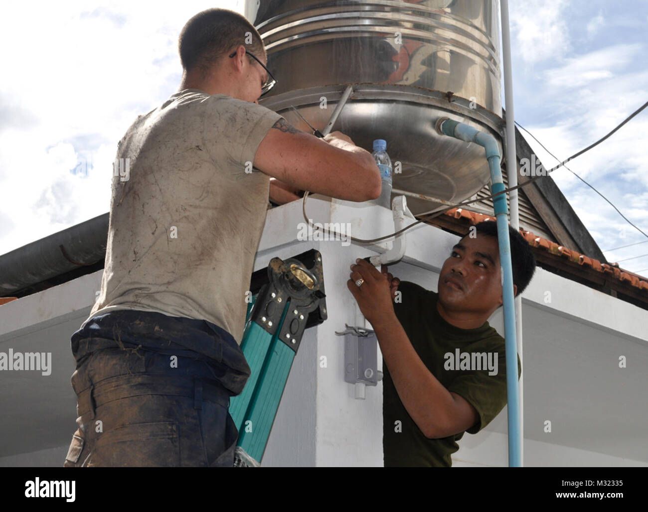 Operation Pacific Angel 13-5 Kicks into High gear as U.S., RCAF Join ...