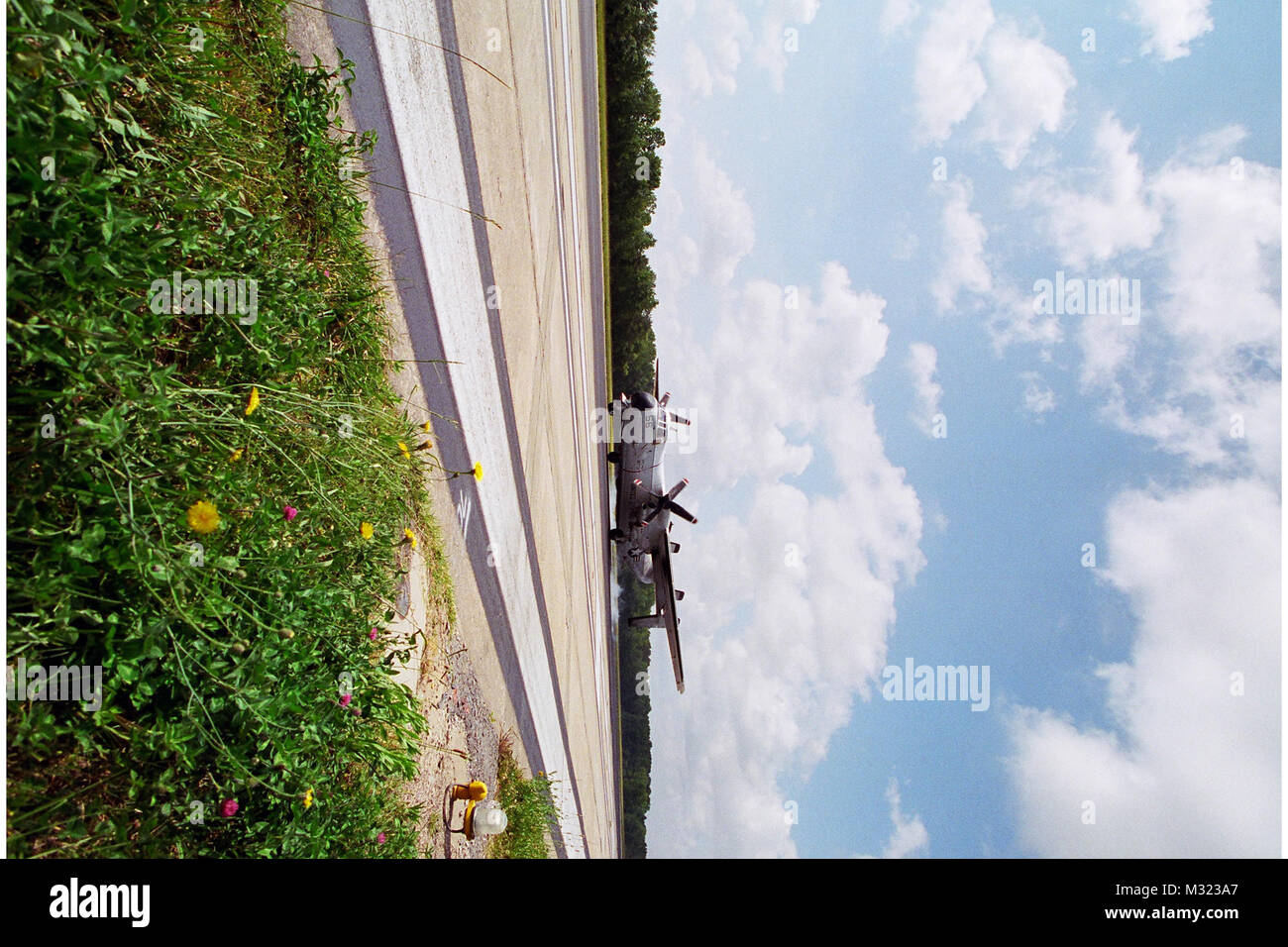 VRC-40 at Fentress Field late May 2002. Images by Matthew Thomas These ...
