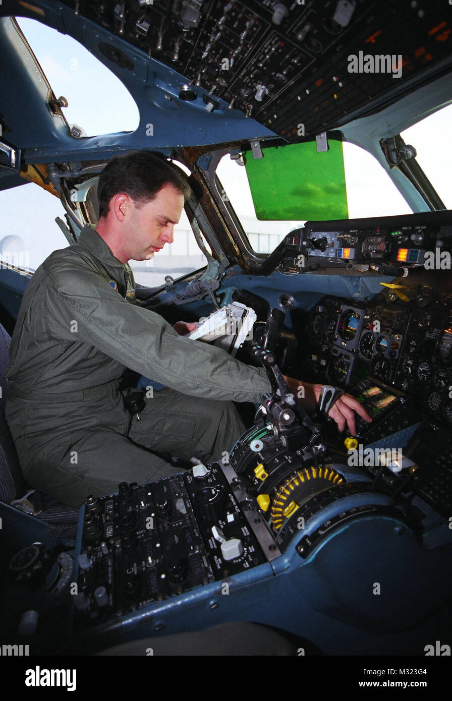 VR-56 November 2002. Images by matthew J. thomas Thumbs up- AMC (AW/NAC ...