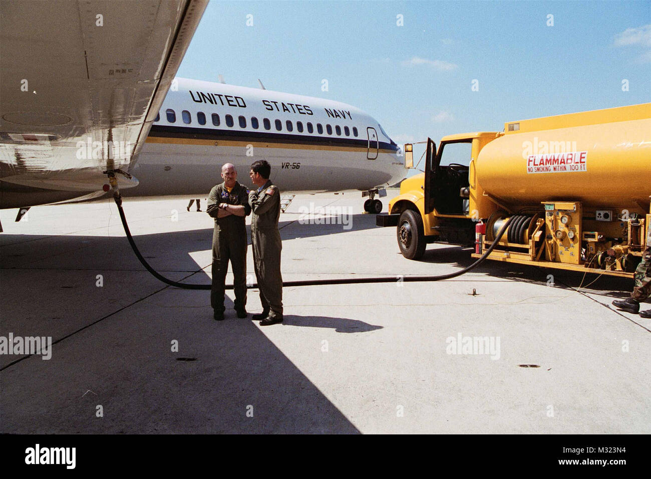 Flight with vr-56. march 27, 2002. to beufort SC pilot- Lt mike gravitt ...
