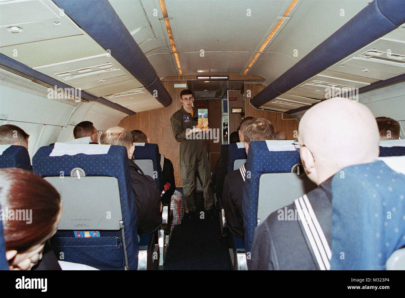 Flight with vr-56. march 27, 2002. to beufort SC pilot- Lt mike gravitt ...