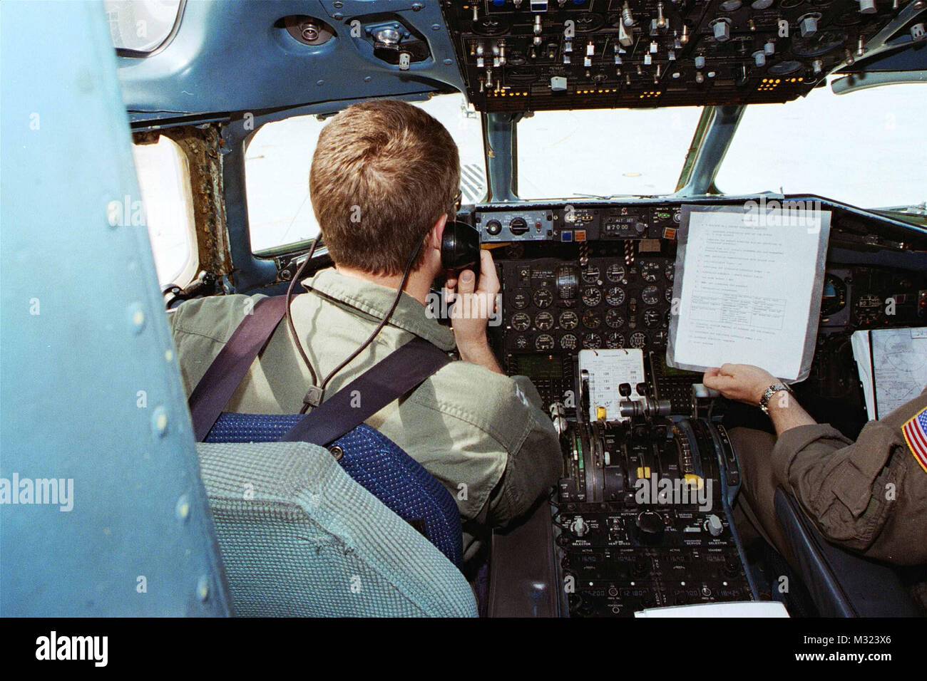 Flight with vr-56. march 27, 2002. to beufort SC pilot- Lt mike gravitt ...