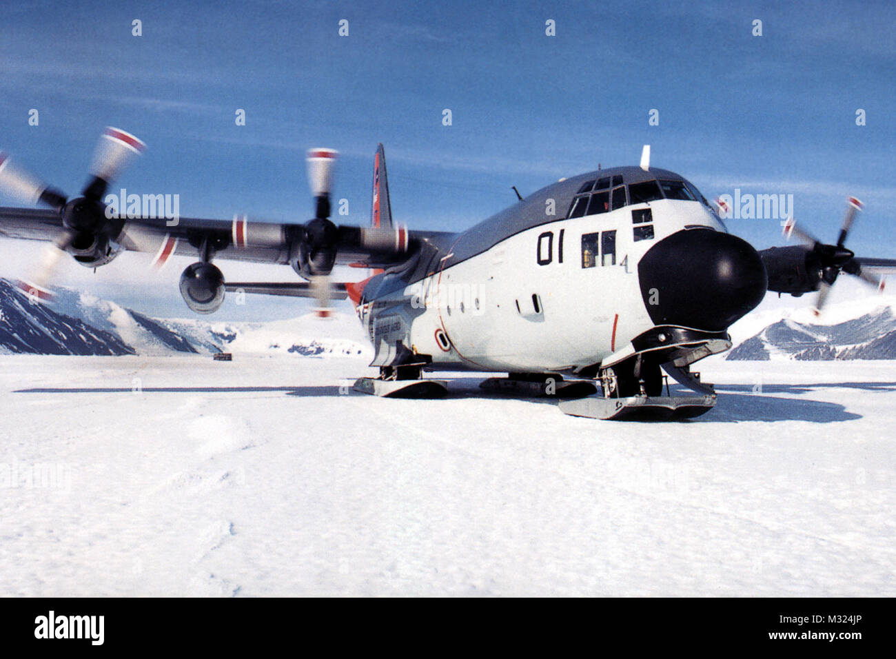 photos from deep freeze 98 VXE-6 Pt. mugu ca. photos by??? vxe-6 ...