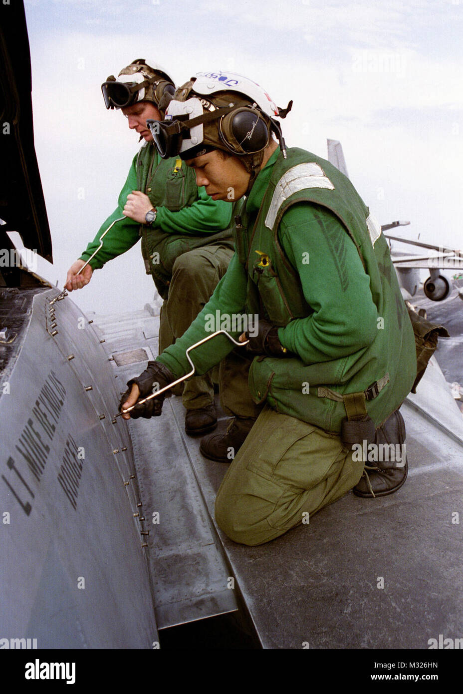 980205-N-8727P-692 ABOARD USS NIMITZ (Feb 5, 1998). . . . Aviation ...