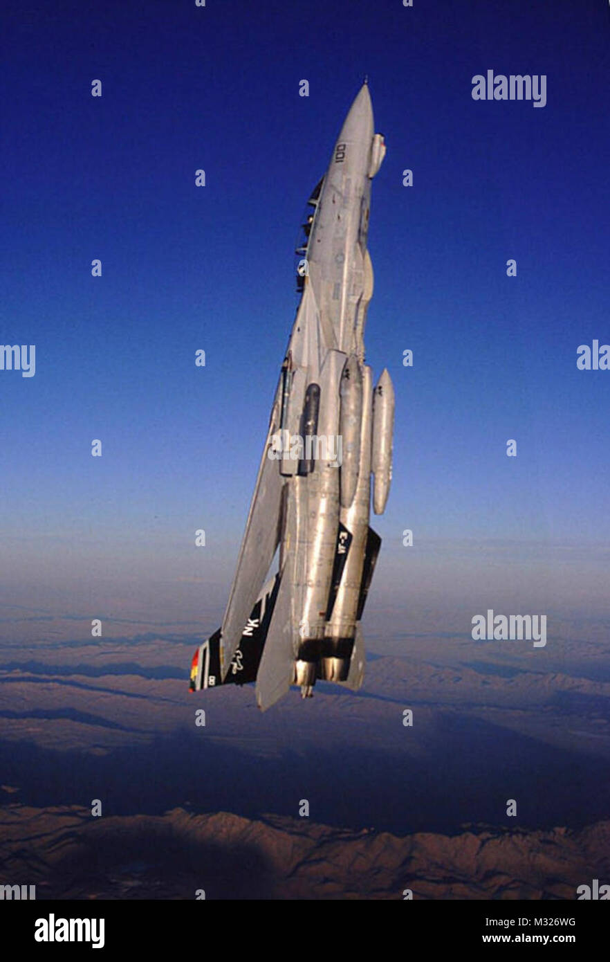 F14 tomcat verical hi-res stock photography and images - Alamy