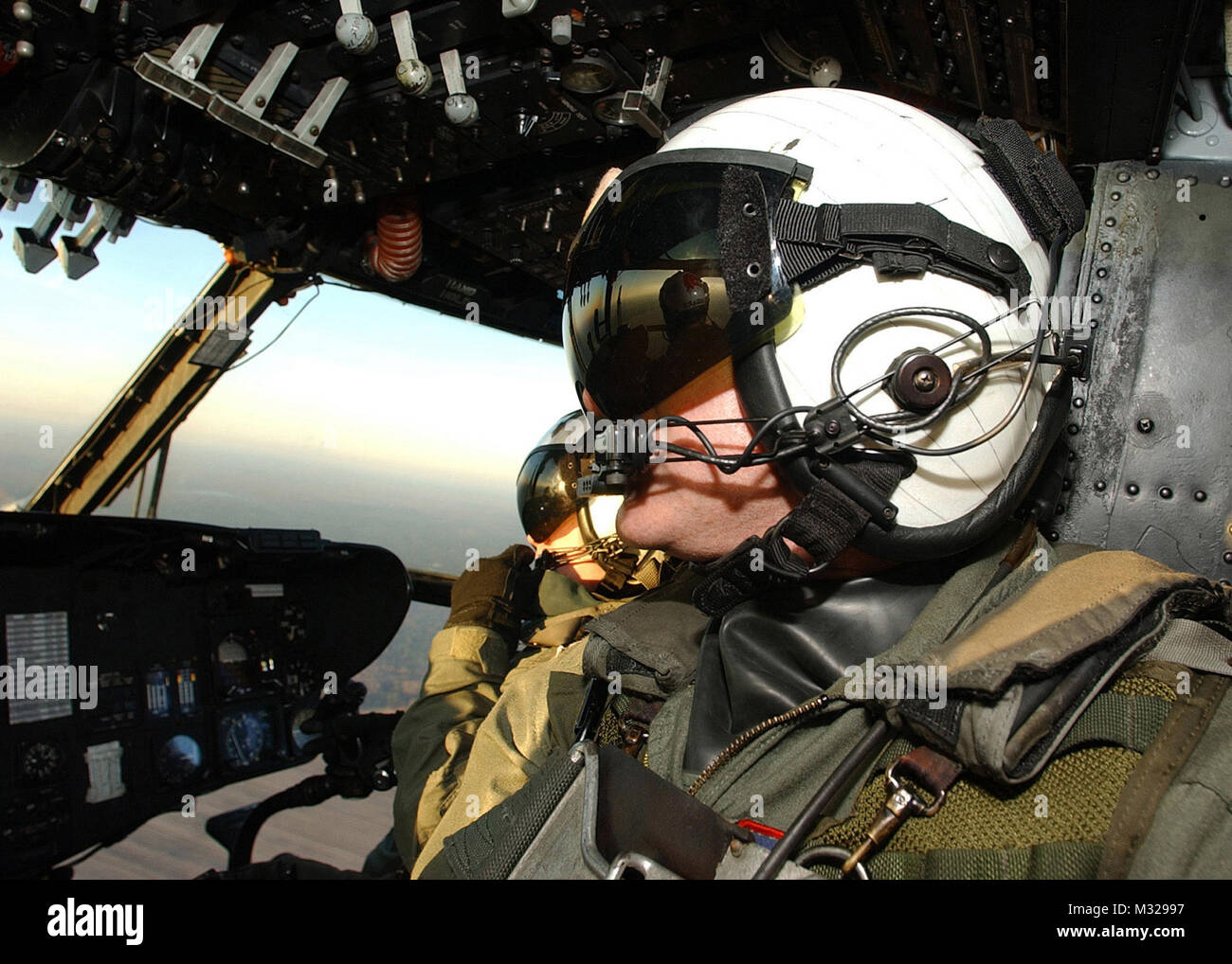Hm14 sea stallion h53 cockpit hi-res stock photography and images - Alamy