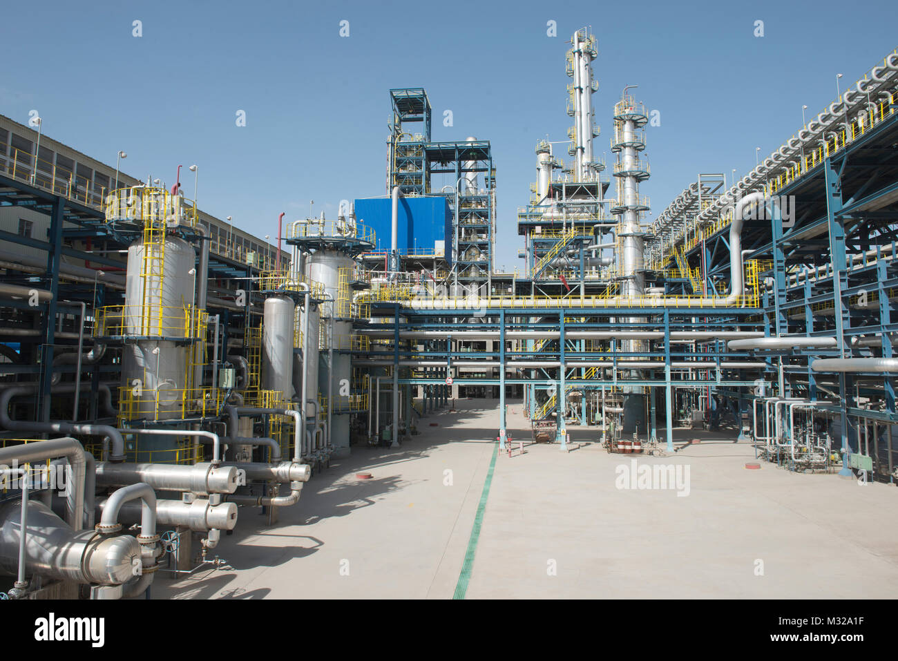 Building exterior architecture container chemical plant hi-res stock ...