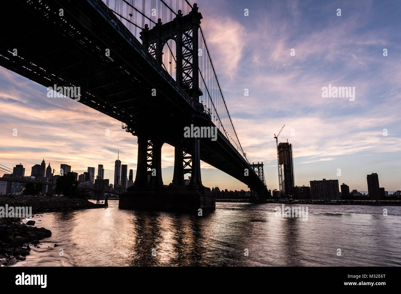 Manhattan urban skyline at sunset hi-res stock photography and images ...